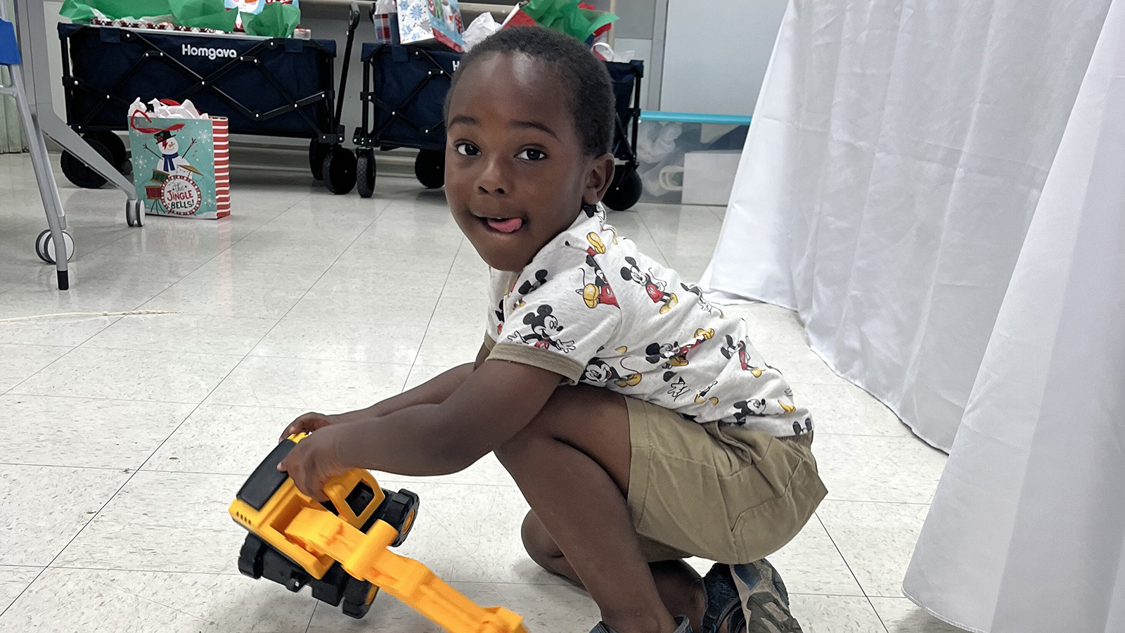 Christmas in July with Our NICU Siblings | ICU Baby